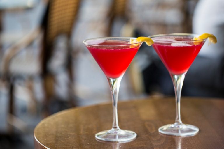 Cocktail alcolici più famosi: 18 ricette - IlMeglioDiTutto.it